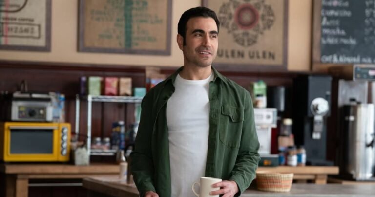 Brett Goldstein Height, wife, parents & Complete Profile Biography